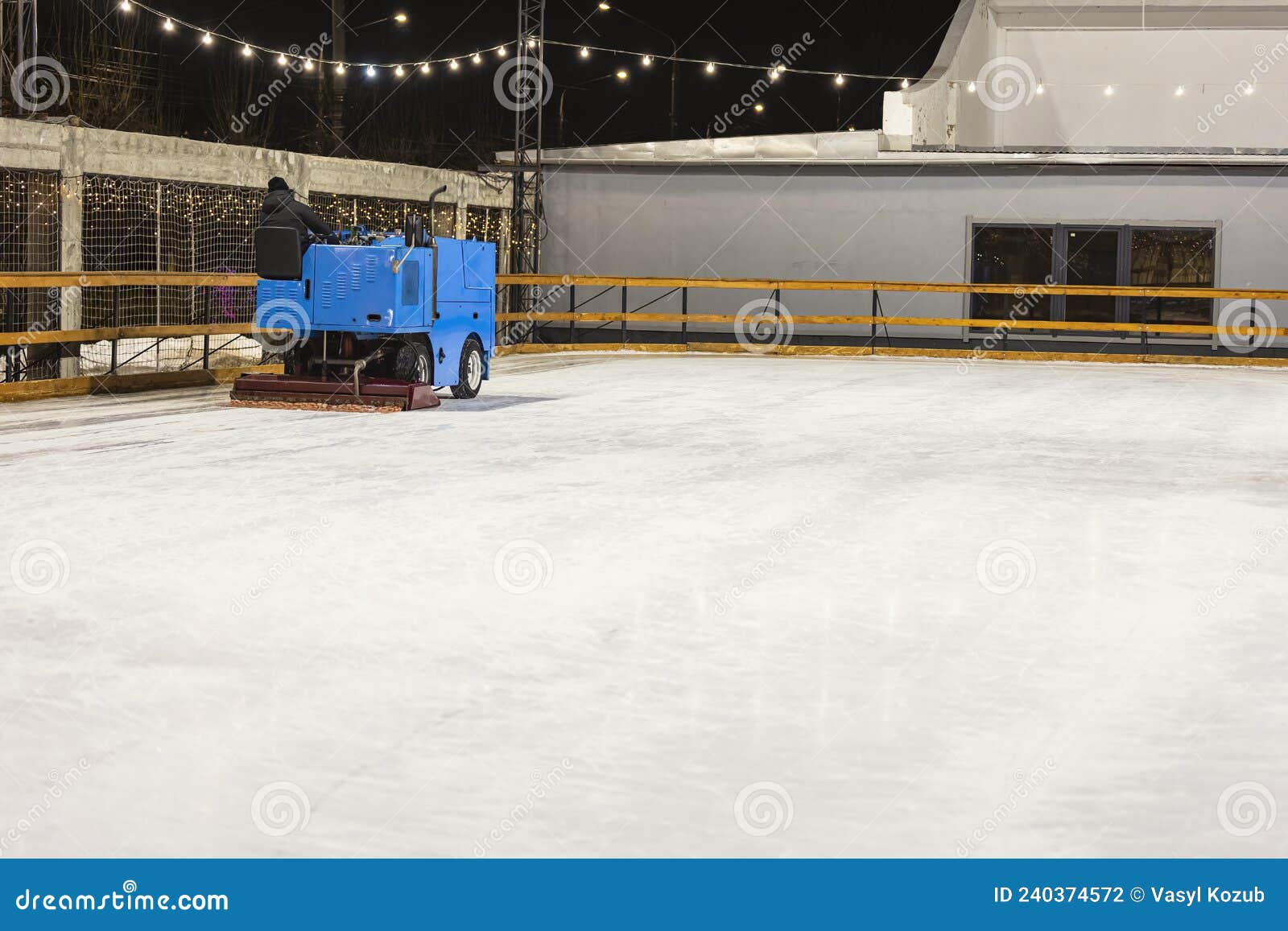 Ice leveling machine stock photo. Image of arena, machine - 240374572