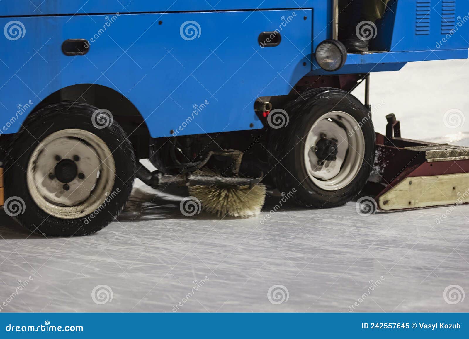 Ice leveling machine stock image. Image of sweep, restore - 242557645