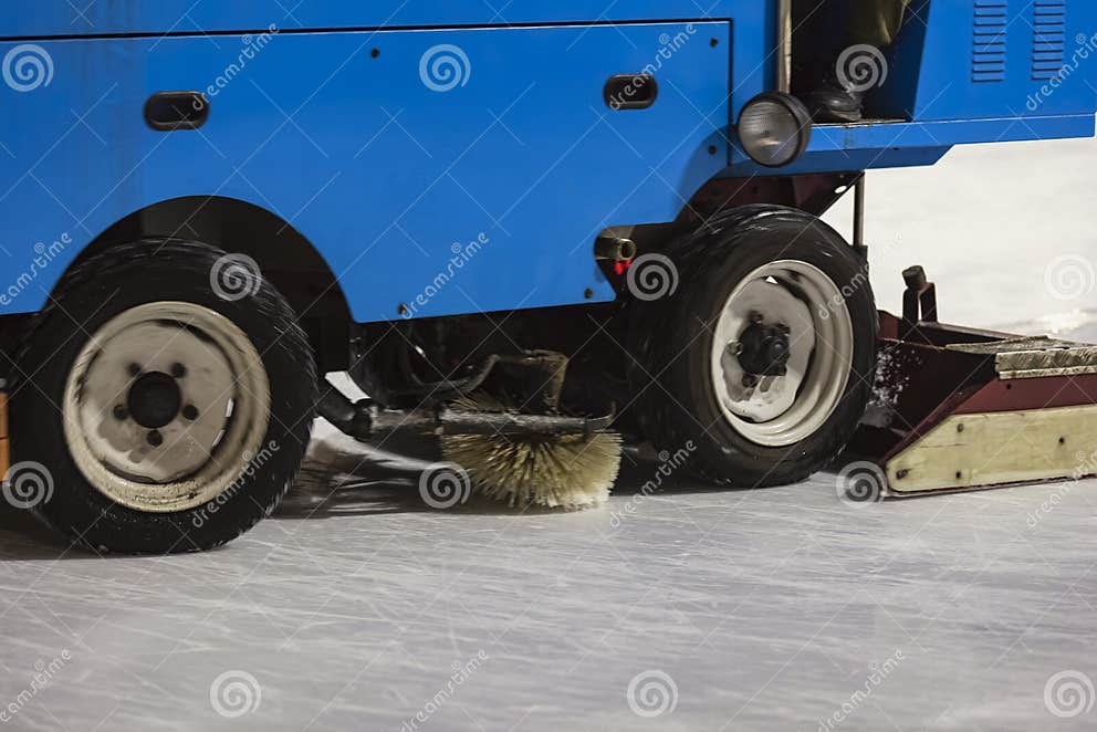Ice leveling machine stock image. Image of sweep, restore - 242557645