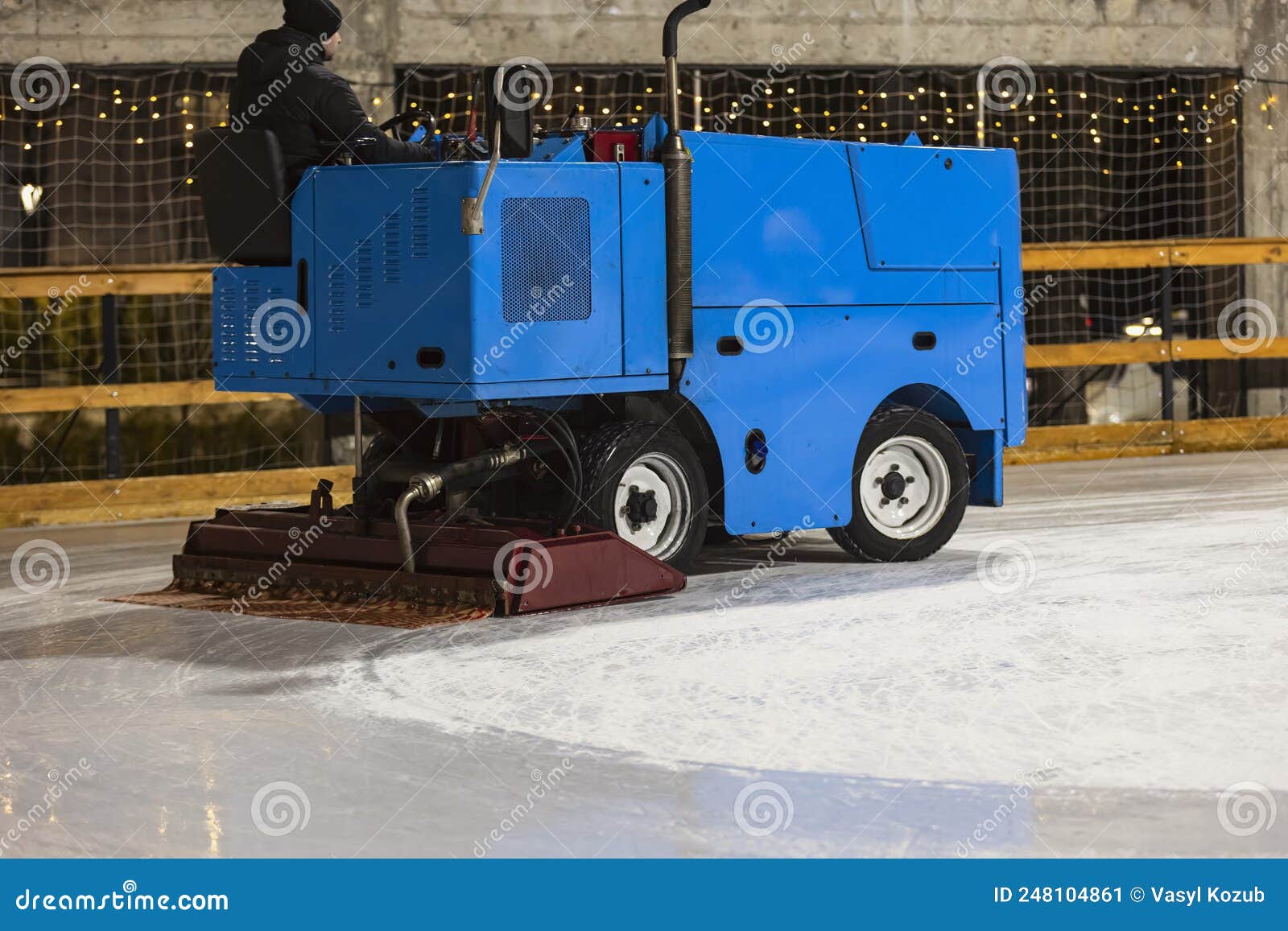 Ice leveling machine stock image. Image of recover, competition - 248104861