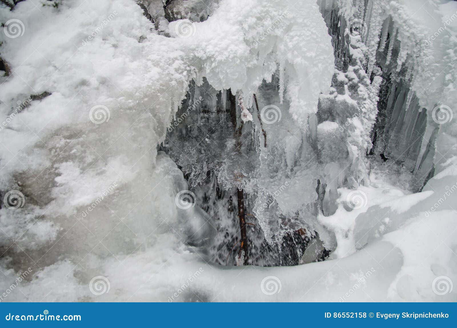 The ice stalactite ice stock photo. Image of lake, bright - 86552158