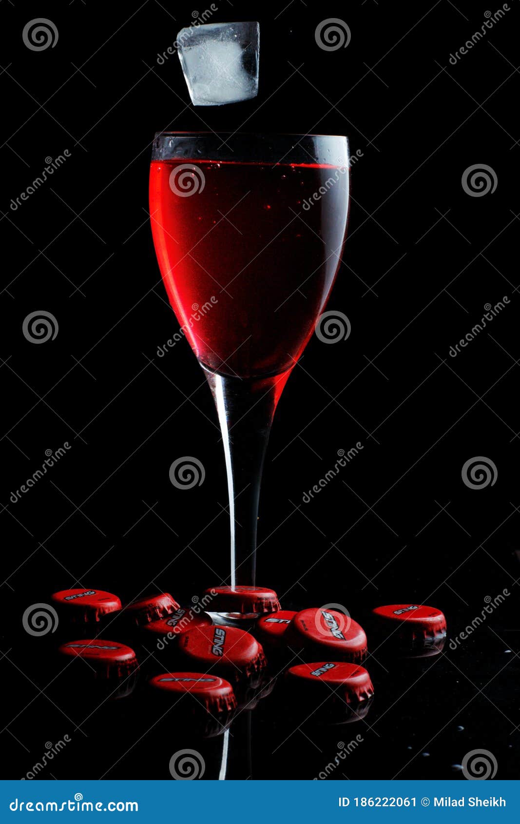 Ice in to coldrink stock image. Image of alcohol, glass - 186222061