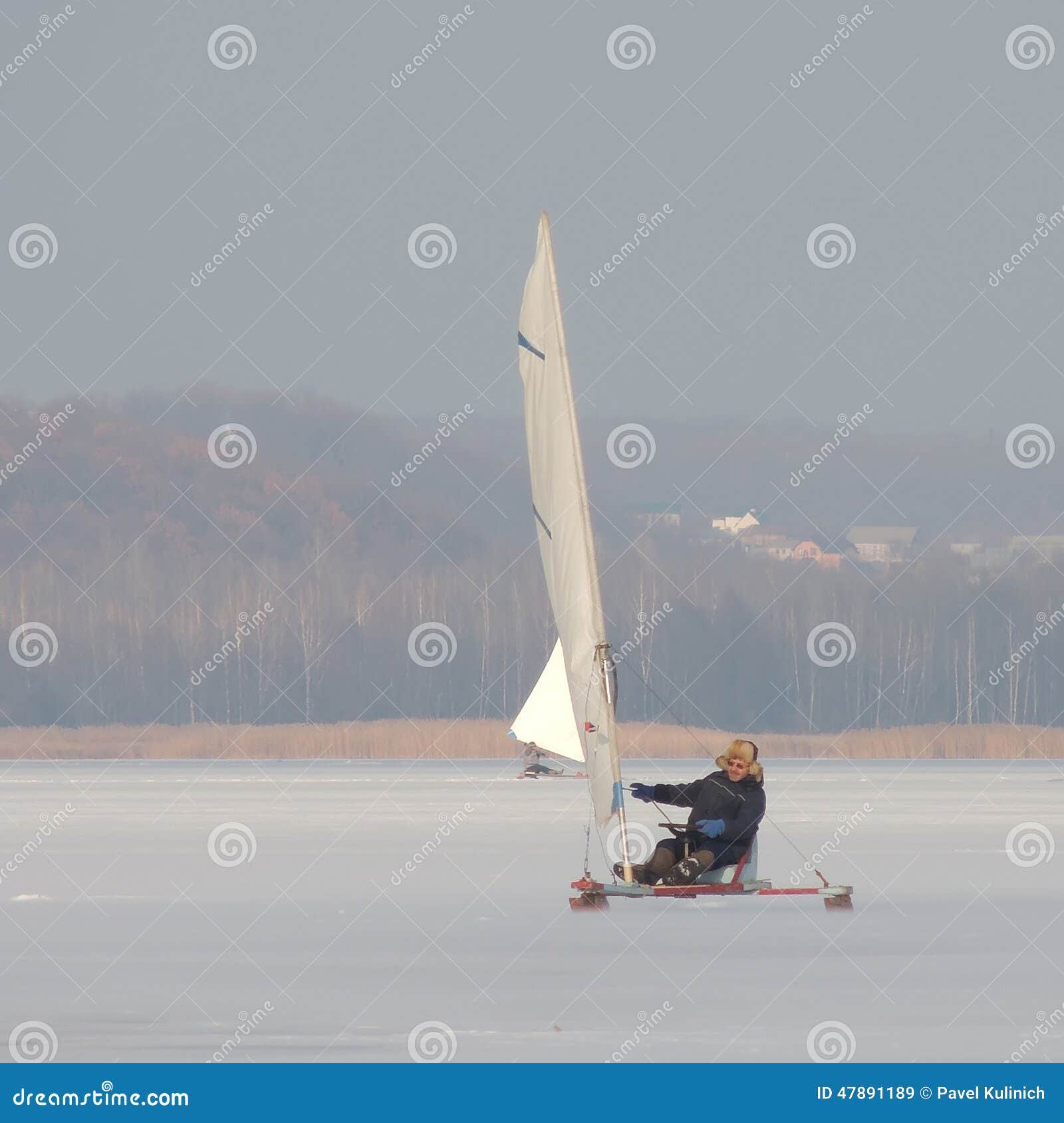 Ice-yacht sailing editorial stock image. Image of sliding - 47891189
