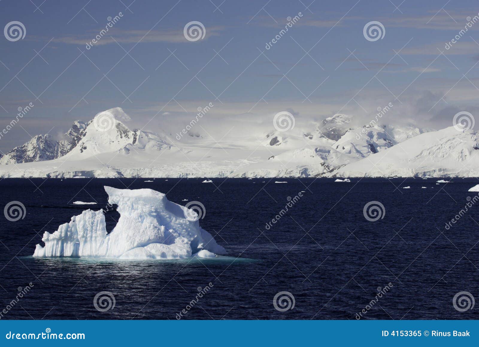 Iceberg in Lemaire Channel stock image. Image of wintery - 4153365