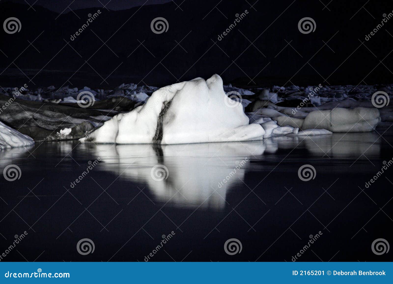 Icebergs at night stock image. Image of froze, iceland - 2165201