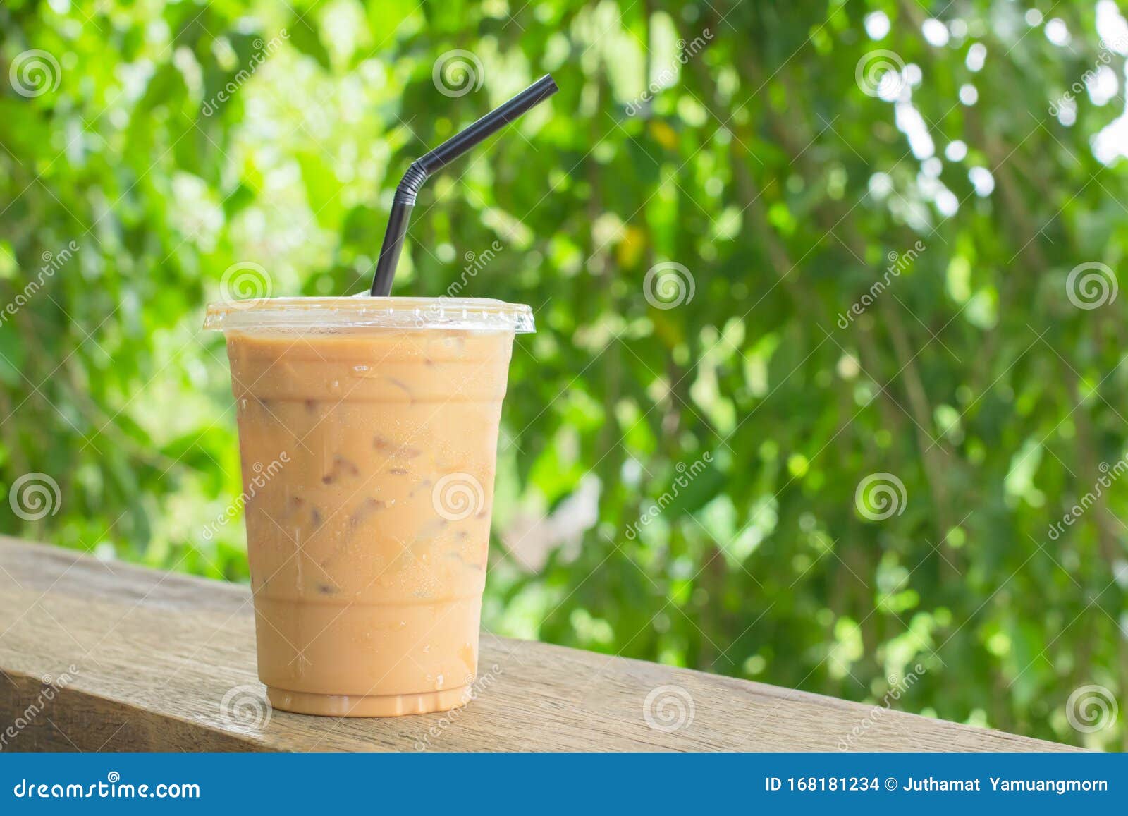 Iced Coffee Straw Stock Photos - Download 6,708 Royalty Free Photos