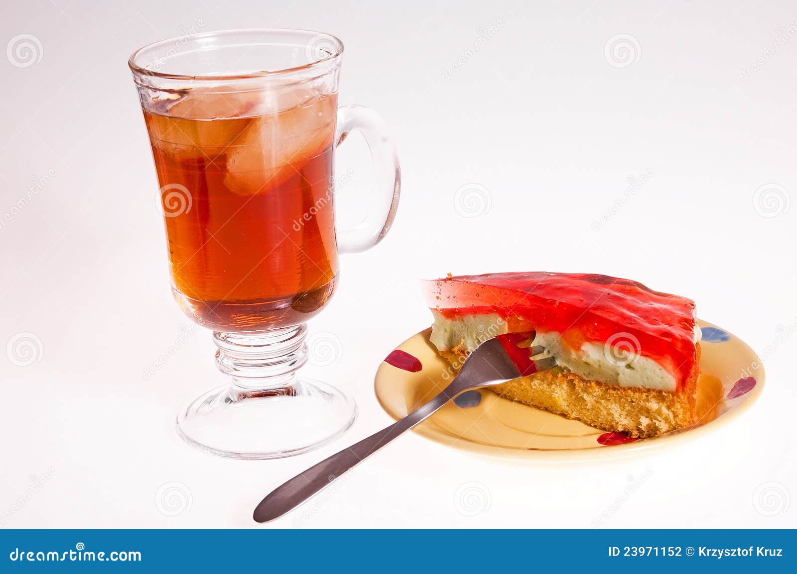 Iced tea and cake dessert stock photo. Image of glass - 23971152
