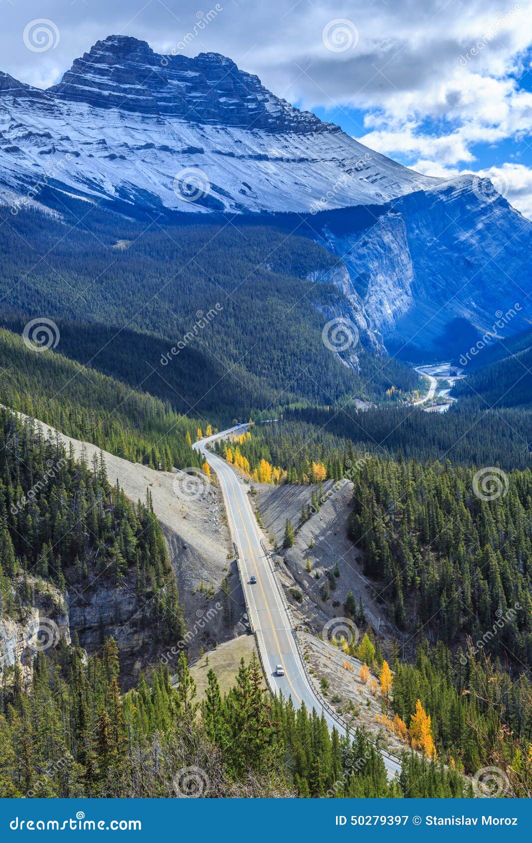 Icefields Parkway stock image. Image of roads, yellow - 50279397
