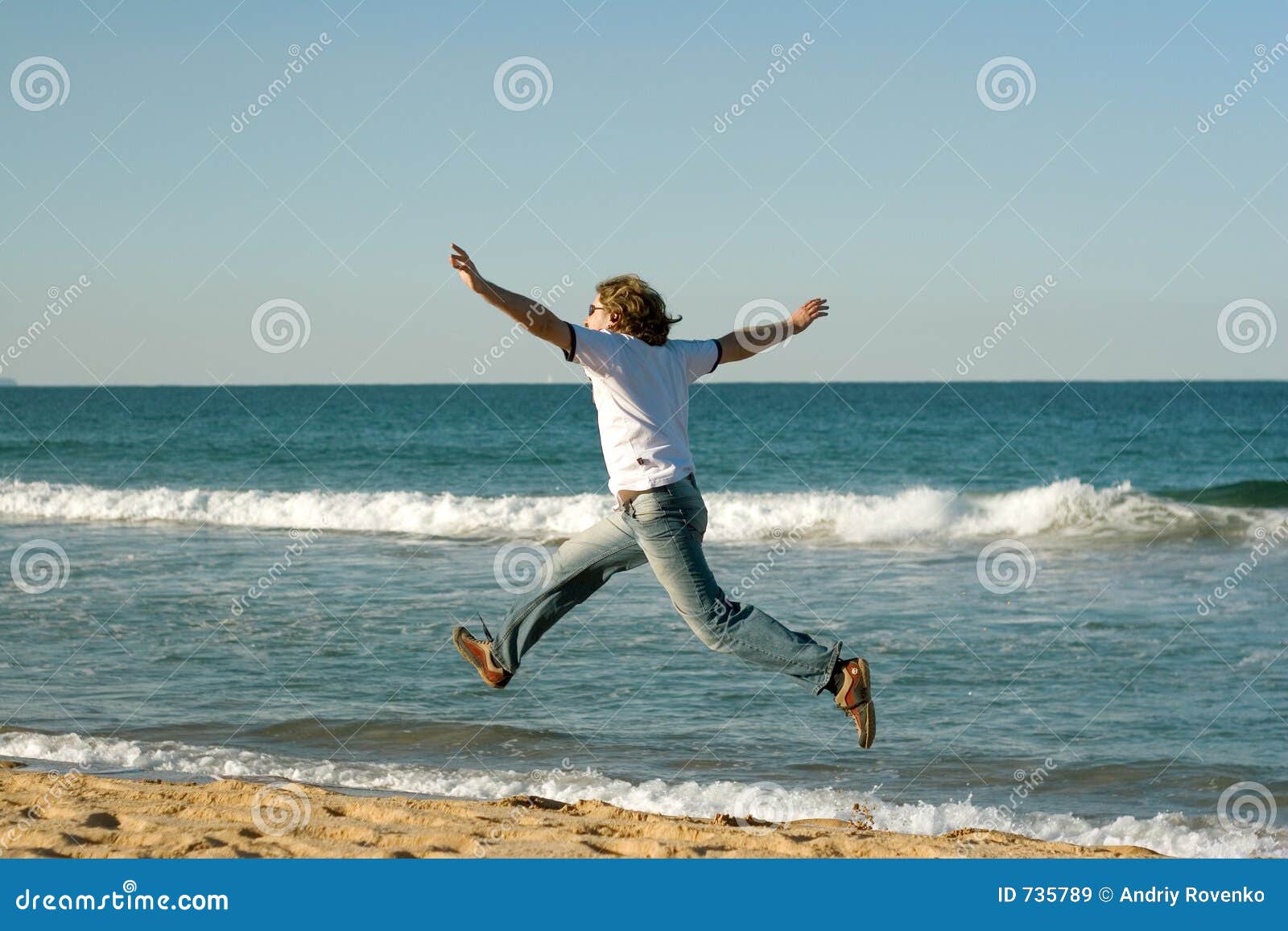 Ich fliege!!! stockbild. Bild von kühl, glücklich, lebensstil - 735789