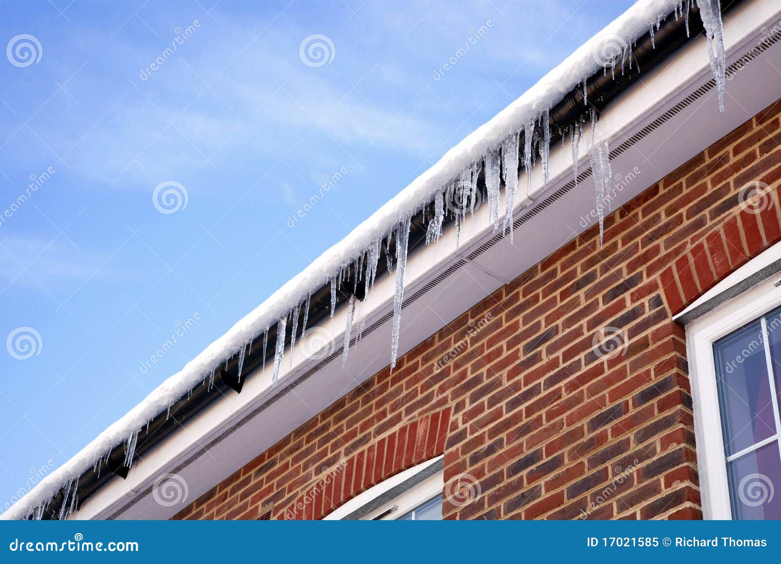 Icicles on the gutter stock image. Image of outside, climate - 17021585