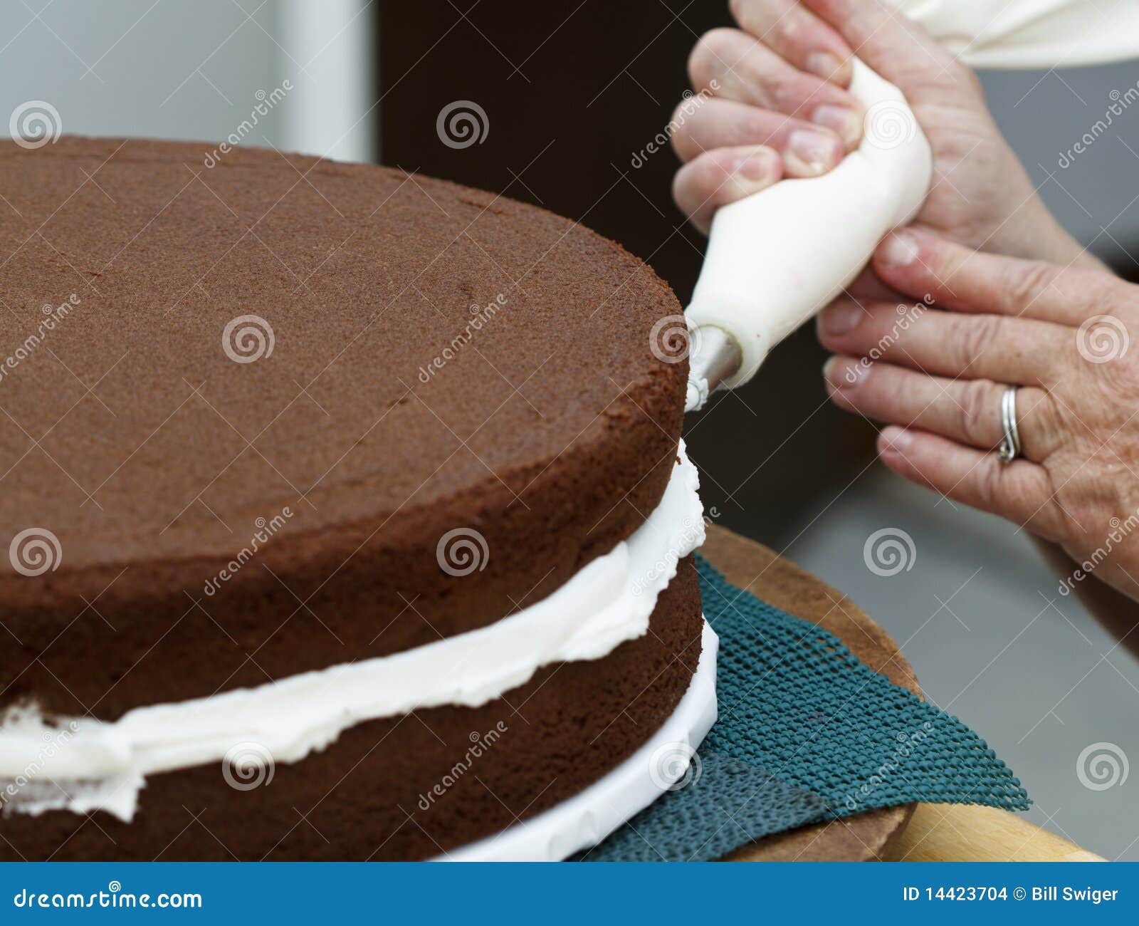 Icing the Cake stock photo. Image of icing, dessert, delicious - 14423704