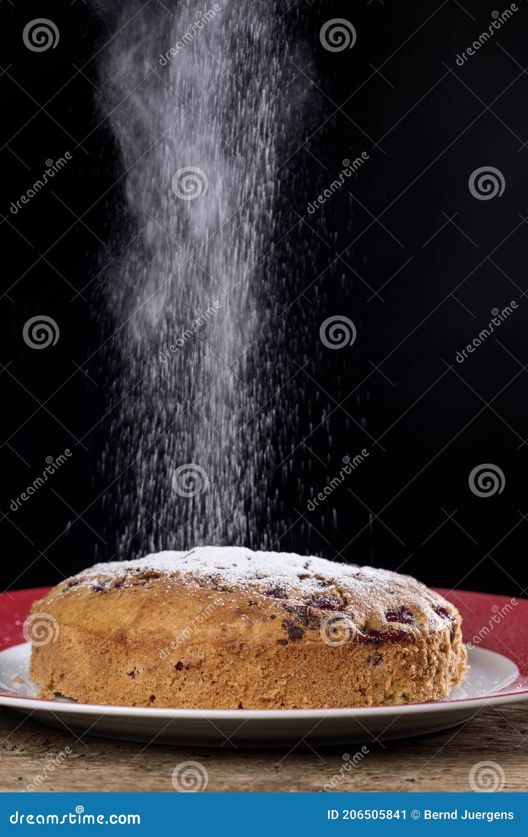 Icing sugar falling stock image. Image of homemade, puff - 206505841