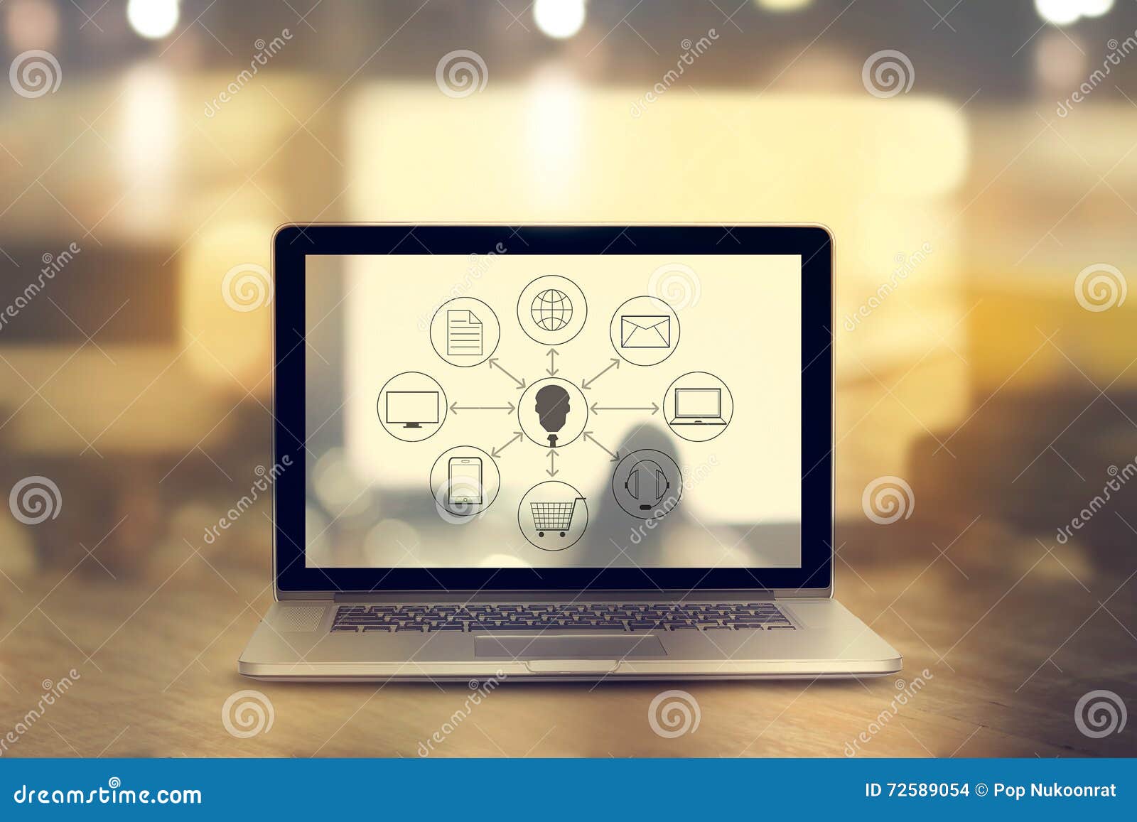 Icon Customer Network Connection on Laptop Screen, Omni Channel Stock ...