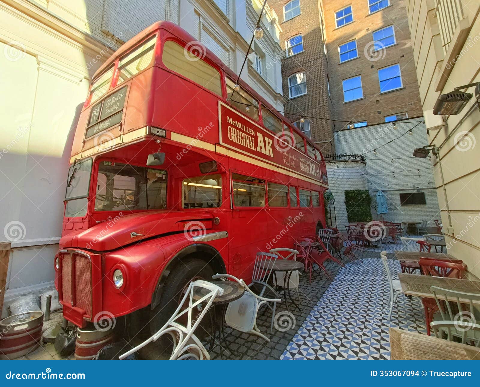 Iconic London Red Bus Vintage Design Stock Photo - Image of design ...