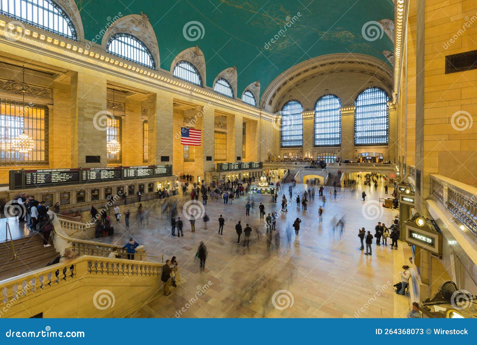 Iconic New York Train Depot with Many People Editorial Stock Photo ...
