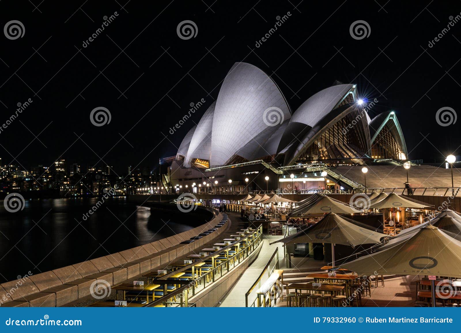 Iconic Opera house editorial image. Image of arch, night - 79332960