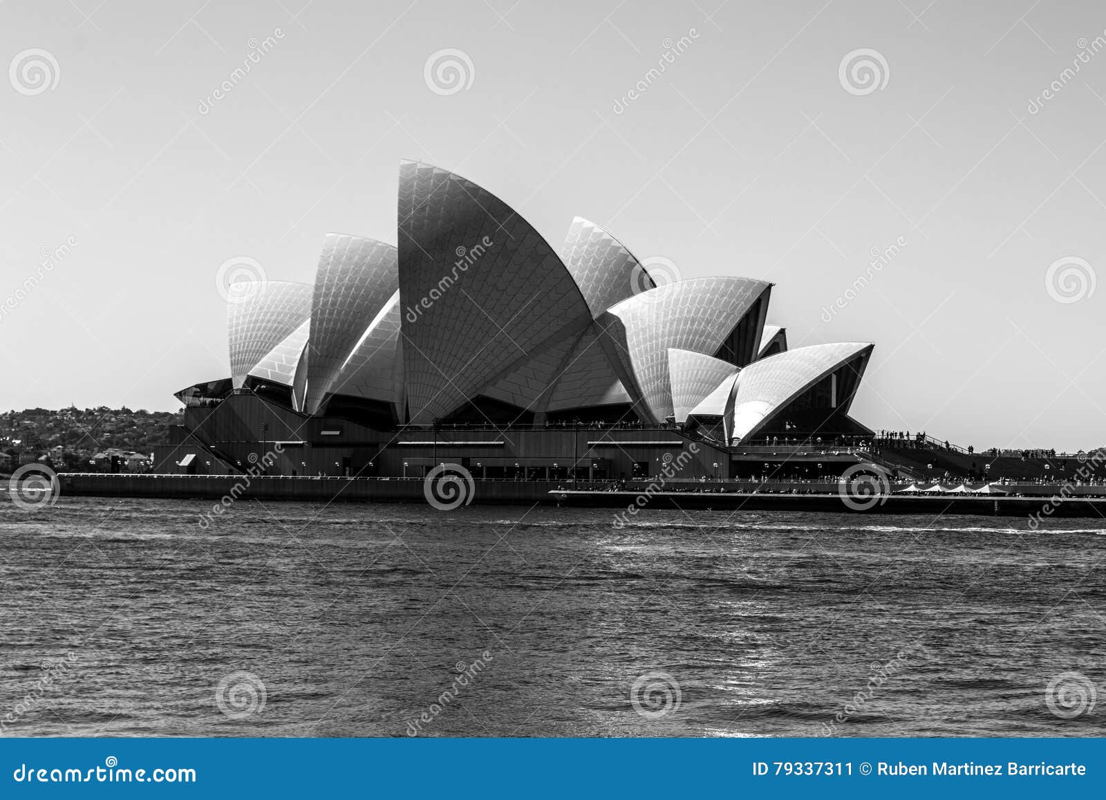 Iconic Opera house editorial photo. Image of gardens - 79337311
