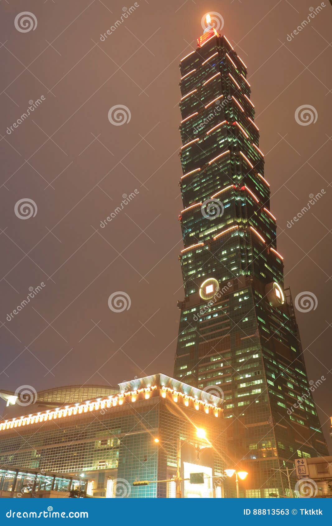 Iconic Taipei 101 Skyscraper Taipei Taiwan Editorial Stock Photo ...