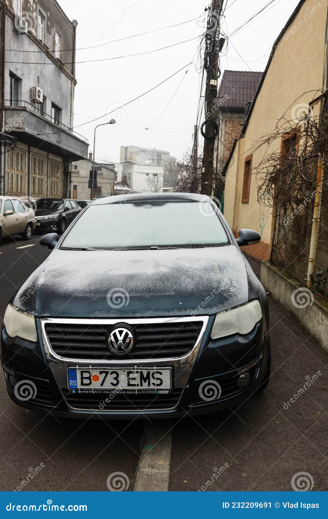 Icy Car Window in the Morning in Bucharest, Romania, 2021 Editorial ...