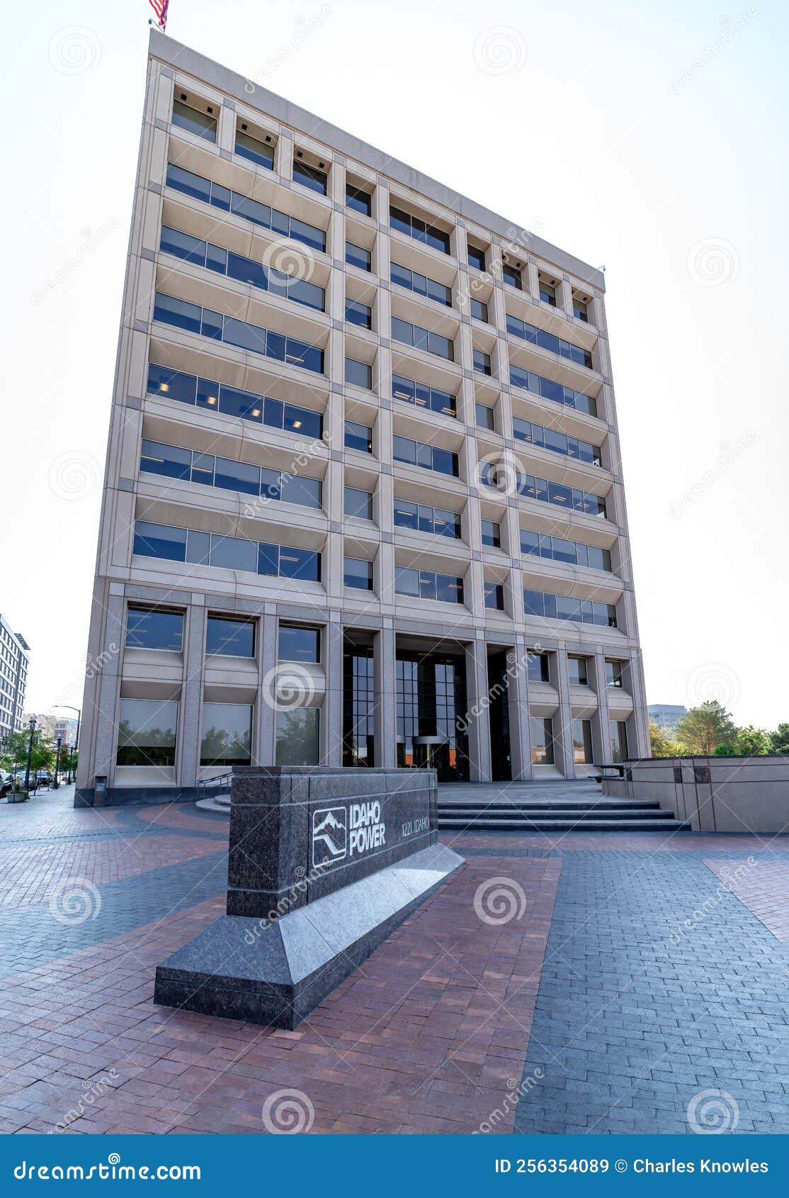 Power Building. Strong Construction Man Flex Arms Yellow Background ...