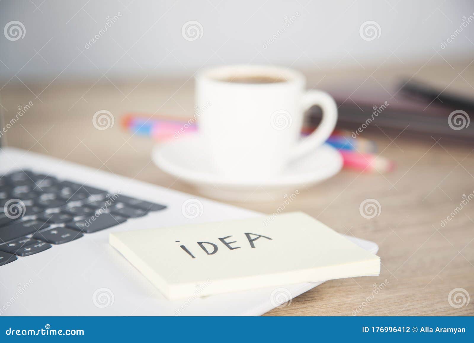 Idea Text on Paper on Computer Stock Photo - Image of office, workplace ...