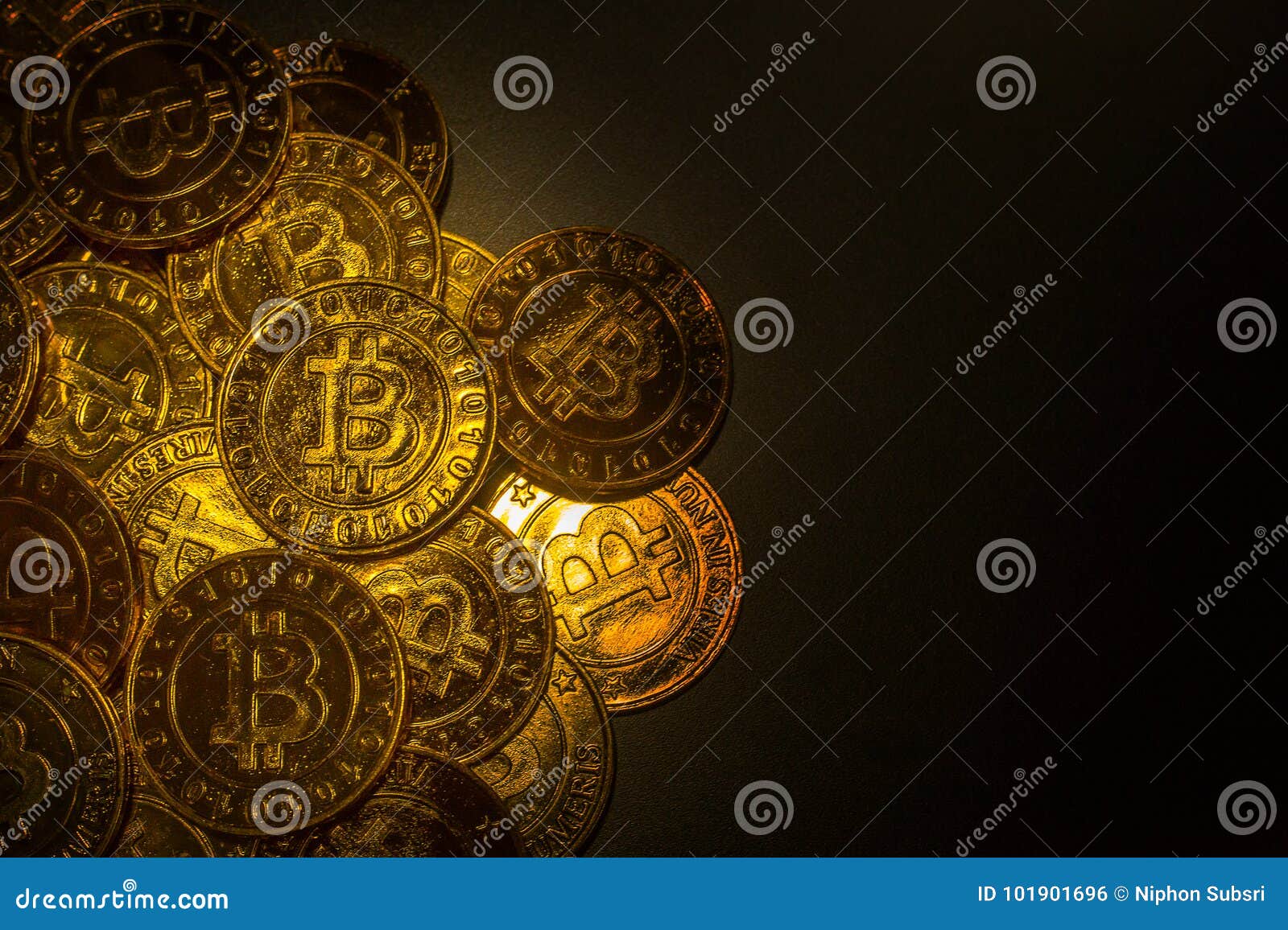 A Ideia Virtual Dourada Da Imagem Da Moeda Da Moeda De Bitcoins Para ...