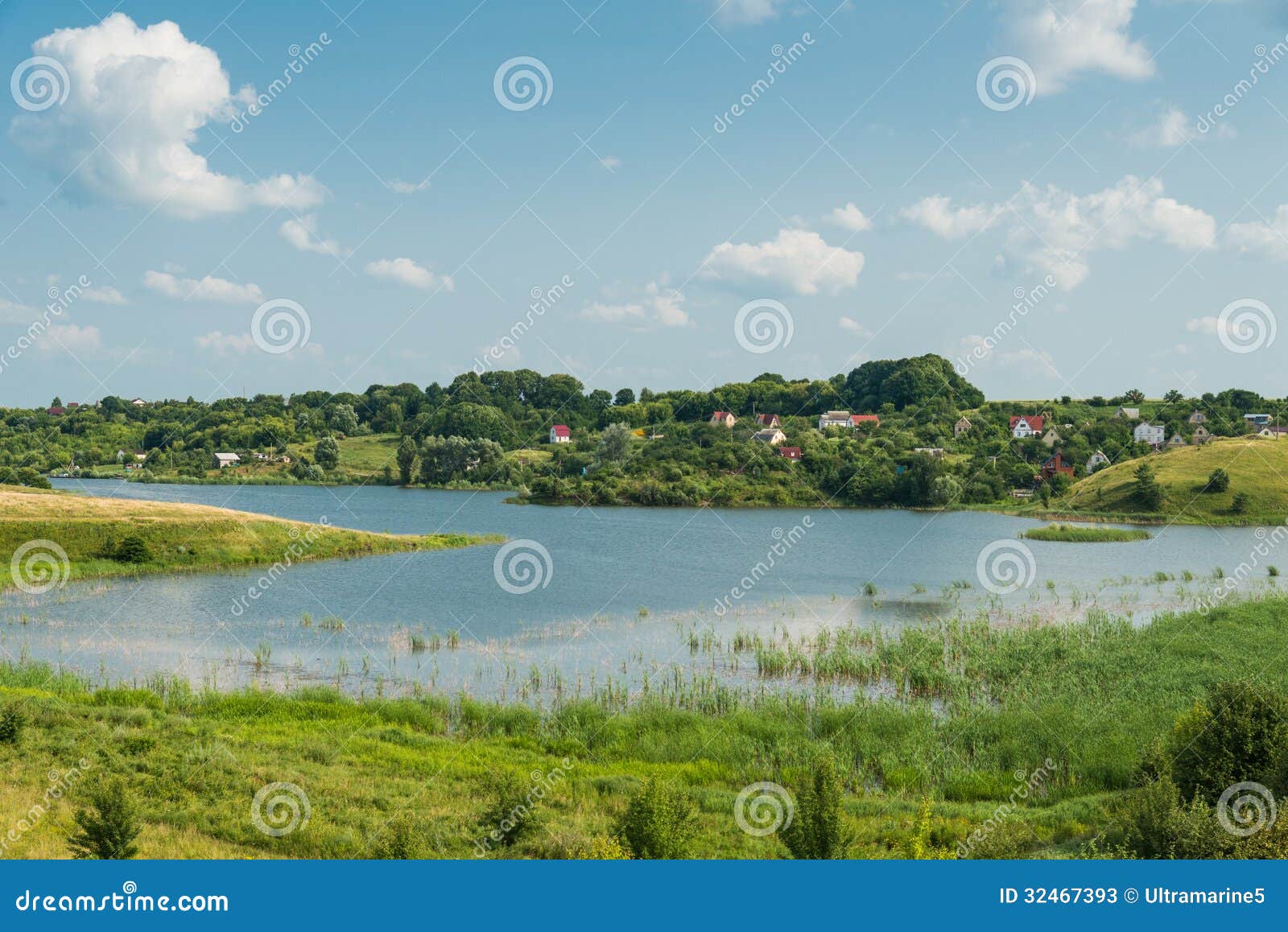 Idyllic countryside view stock image. Image of beauty - 32467393