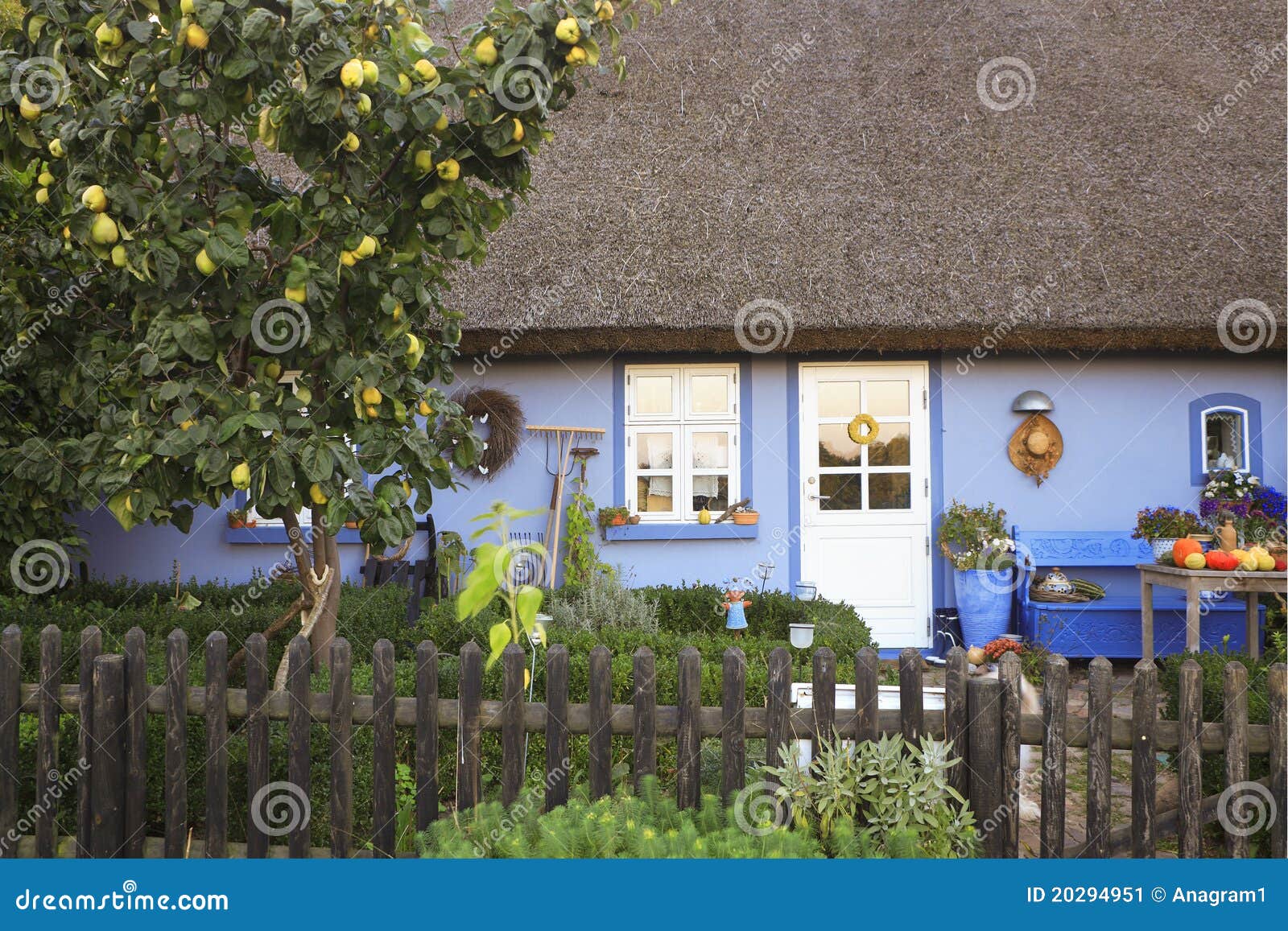 Idyllic Farmhouse stock image. Image of farm, federal - 20294951