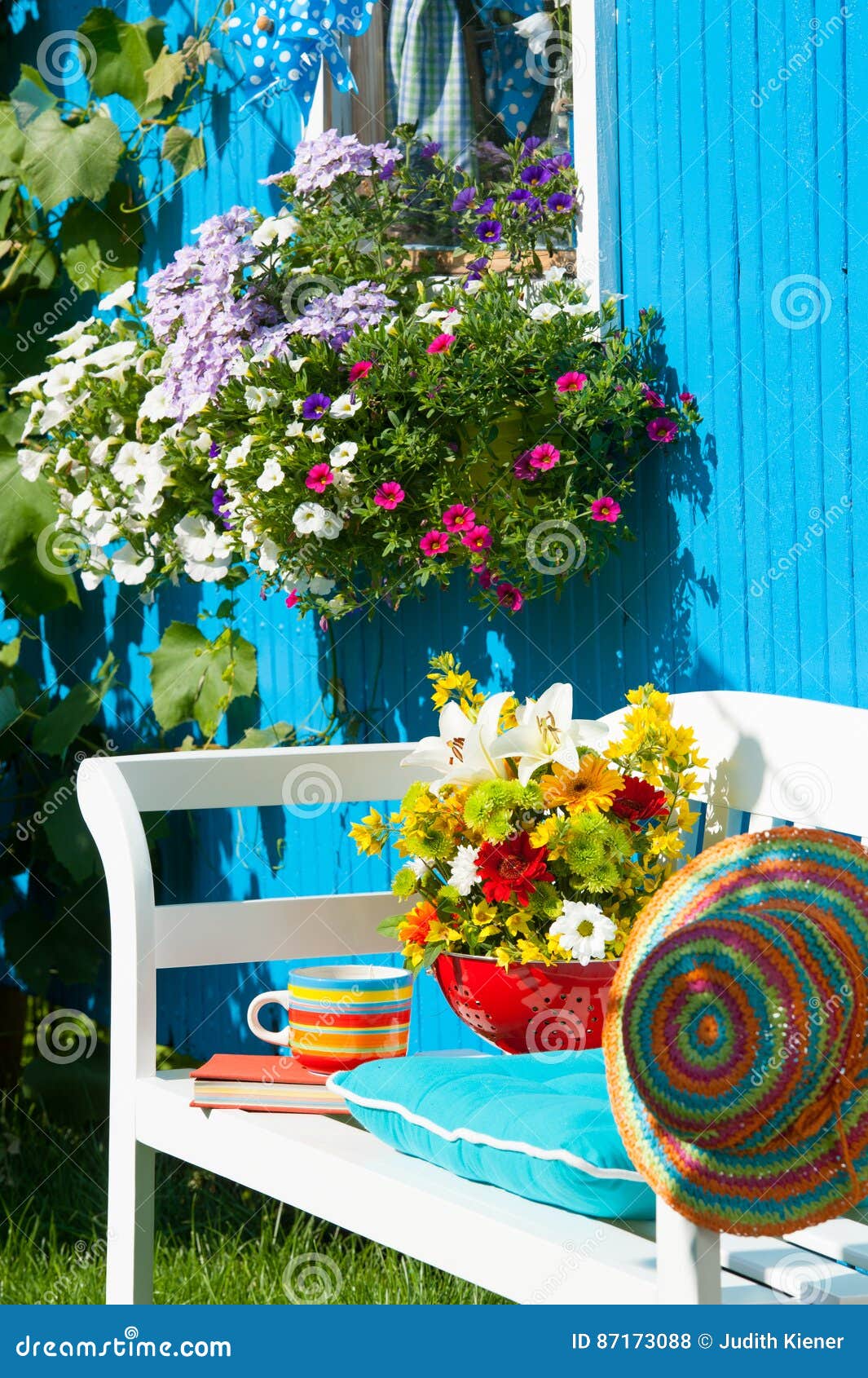 Idyllic garden stock photo. Image of idyll, copy, party - 87173088
