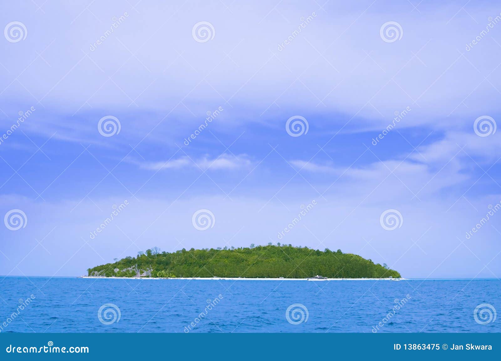 Idyllic island in Thailand stock image. Image of lagoon - 13863475