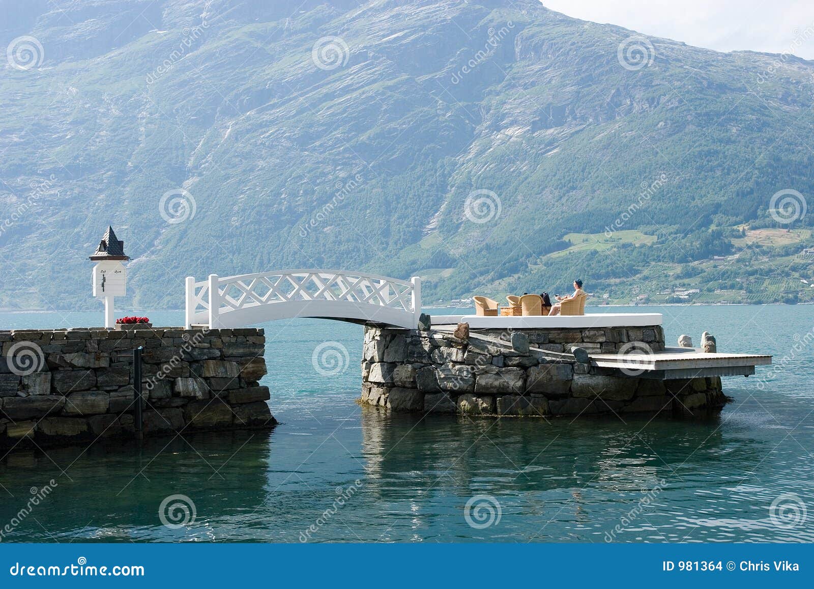 Idyllic rest area stock photo. Image of bench, vacation - 981364
