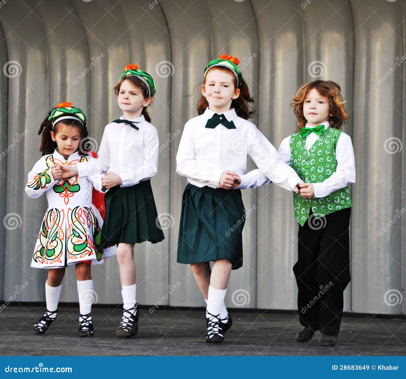 Ierse dans. redactionele stock afbeelding. Image of beeld - 28683649