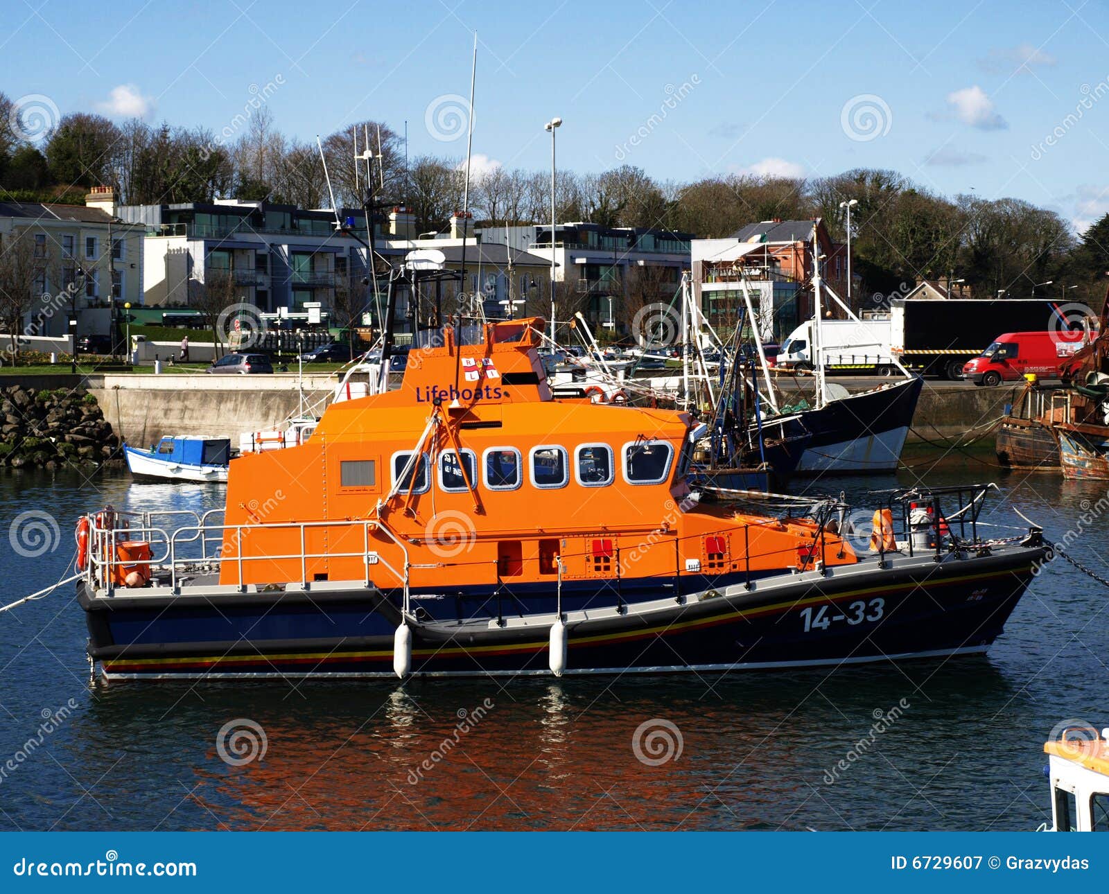 Ierse reddingsboot stock afbeelding. Image of wijze, plaats - 6729607