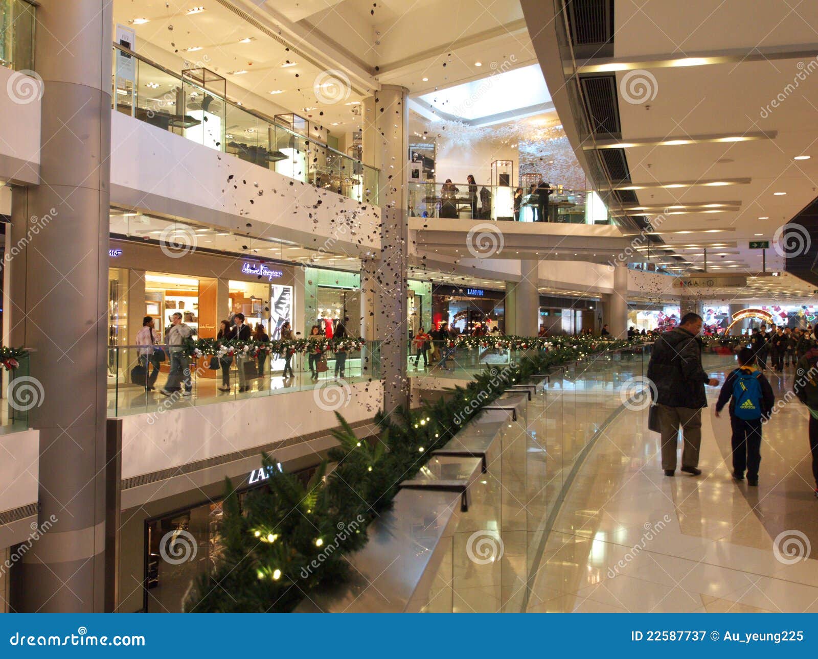 IFC Mall editorial photography. Image of asia, asian - 22587737