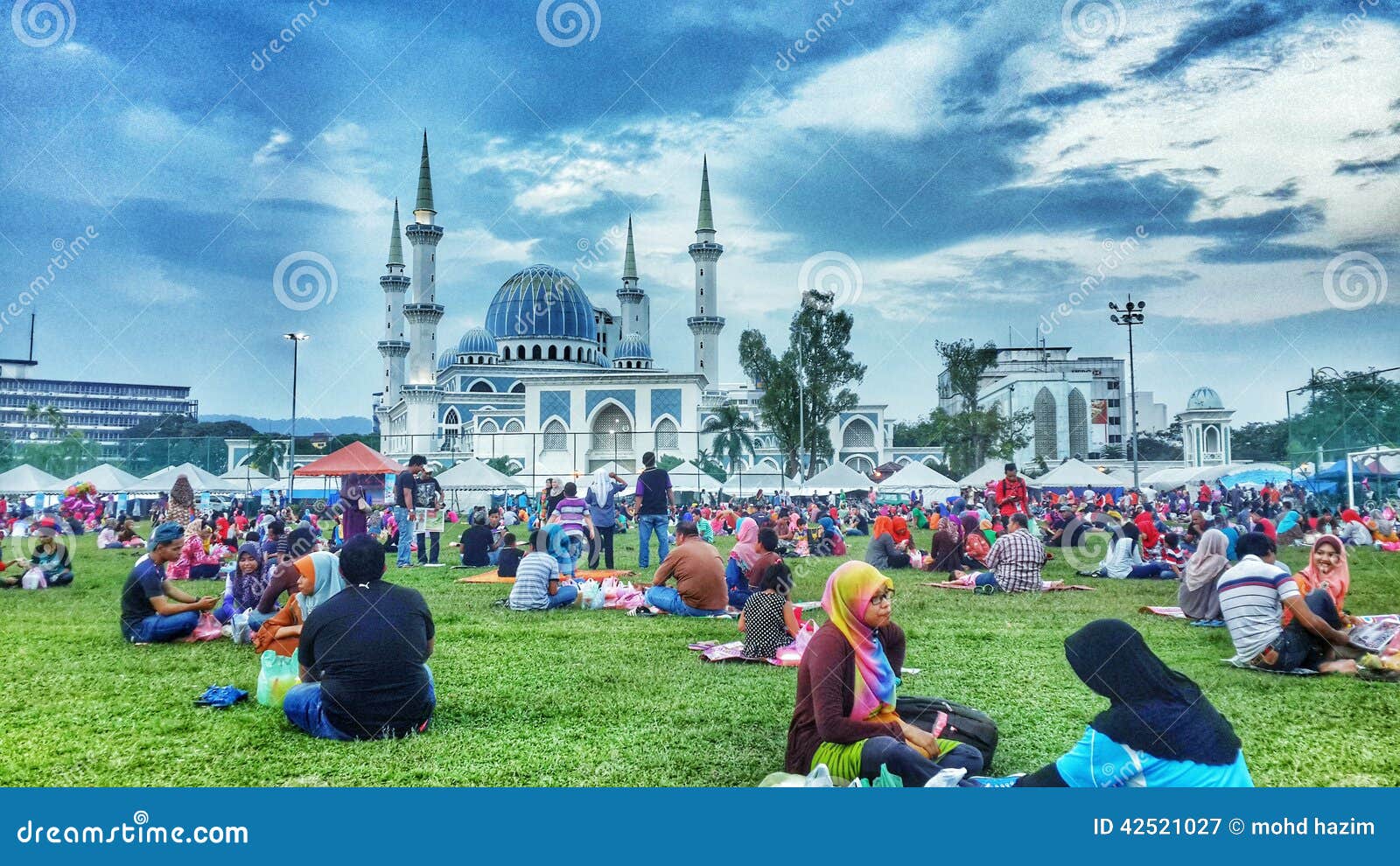 Iftar editorial photography. Image of bazar, family, iftar - 42521027