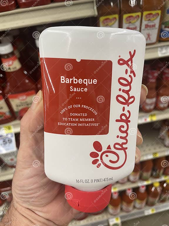 Iga Grocery Store Chick Fil A Sauce Barbeque Editorial Stock Image Image Of Retail Shopping