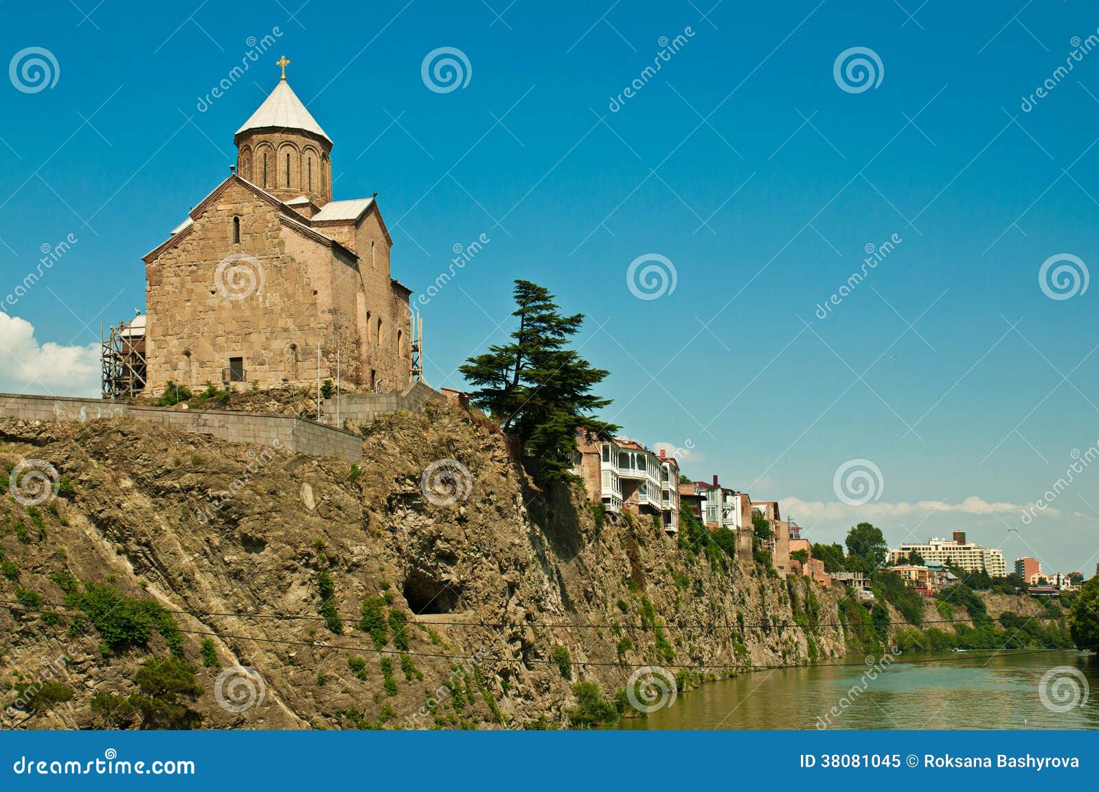 Iglesia de Metekhi imagen de archivo. Imagen de ortodoxo - 38081045