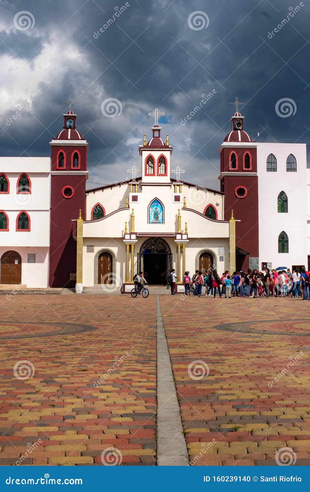 Iglesia De San Pedro En Capelo Imagen editorial - Imagen de ciudad ...