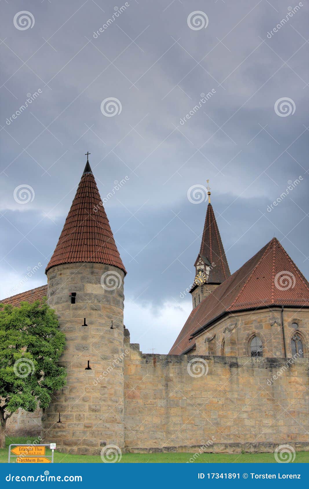 Iglesia fortificada foto editorial. Imagen de fortificado - 17341891