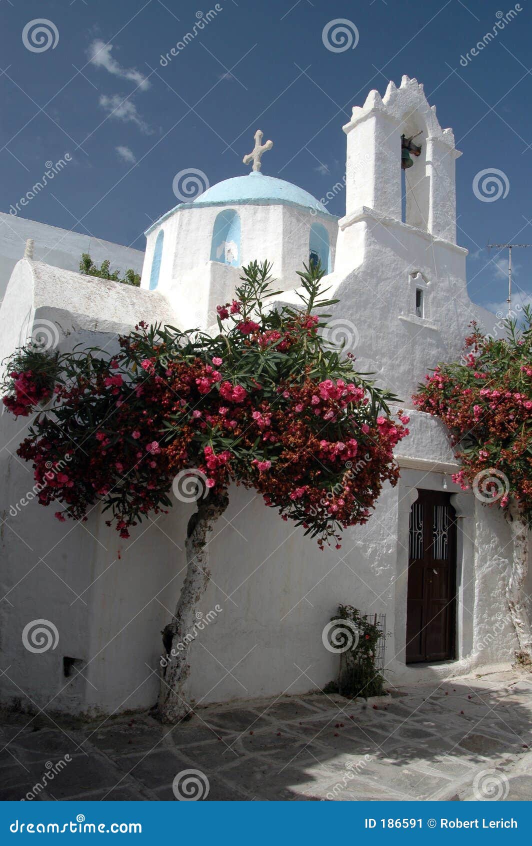 Iglesia griega imagen de archivo. Imagen de umbral, azulejo - 186591