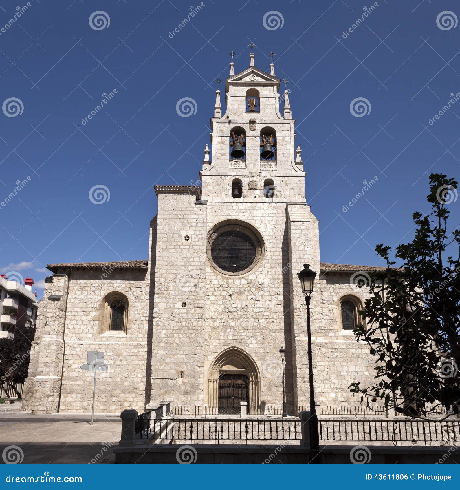 Igreja De Lesmes Abad De Saint Foto de Stock - Imagem de igreja, santo ...