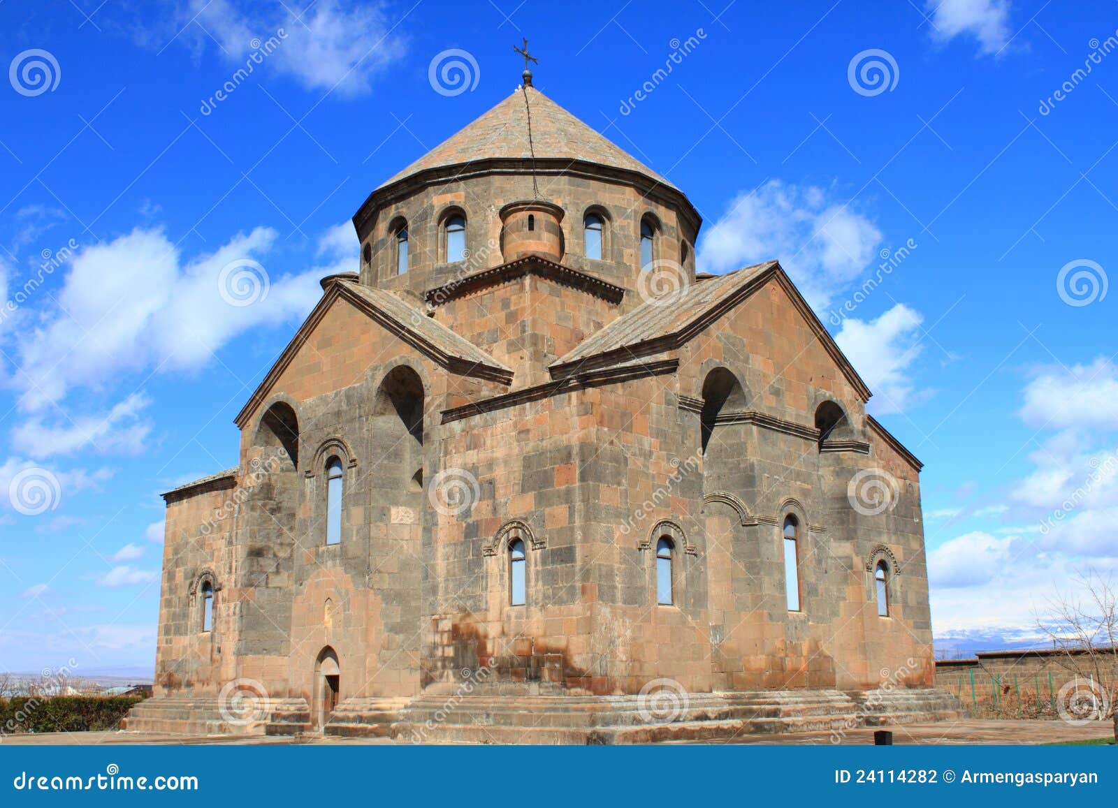 Igreja Hripsime foto de stock. Imagem de arquitetura - 24114282