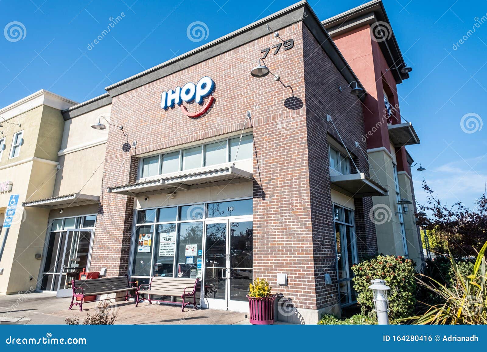 Ihop Restaurant front view editorial photo. Image of diner - 164280416