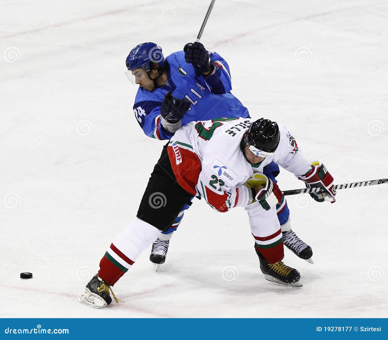 IIHF World Championship editorial photography. Image of fight - 19278177