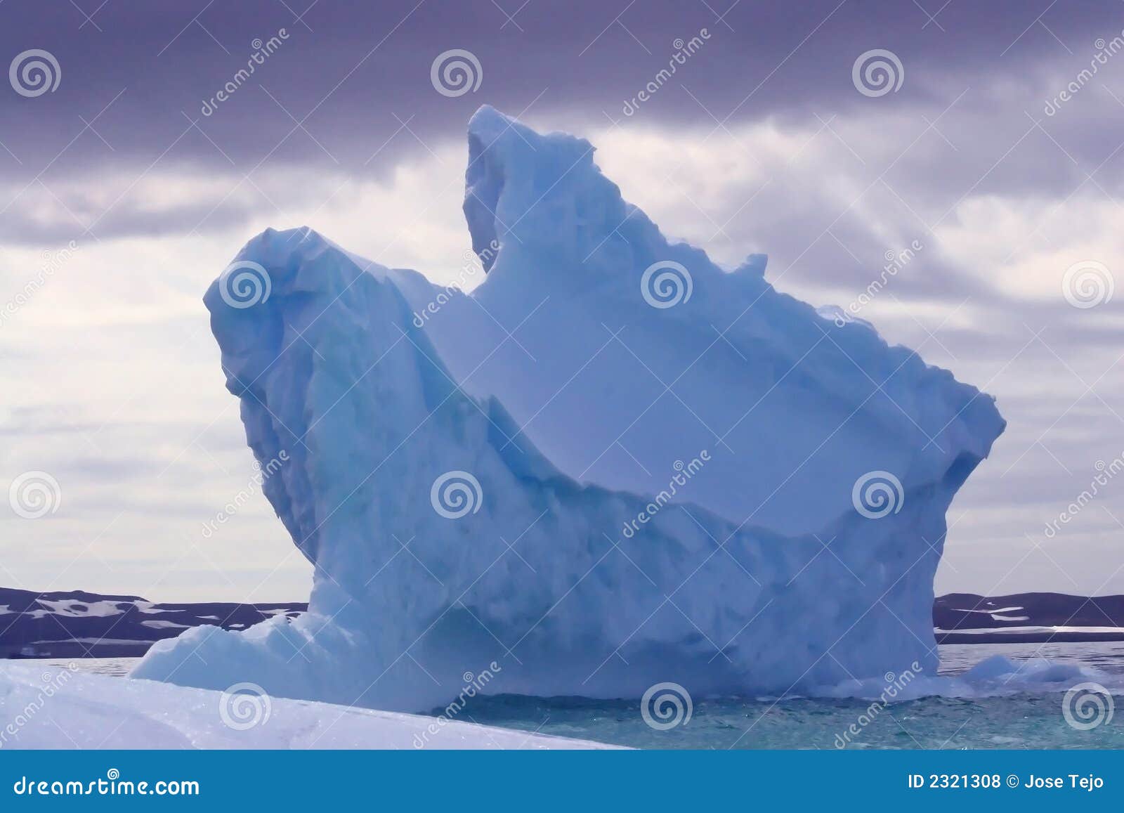 Ijsberg Picture. Image: 2321308