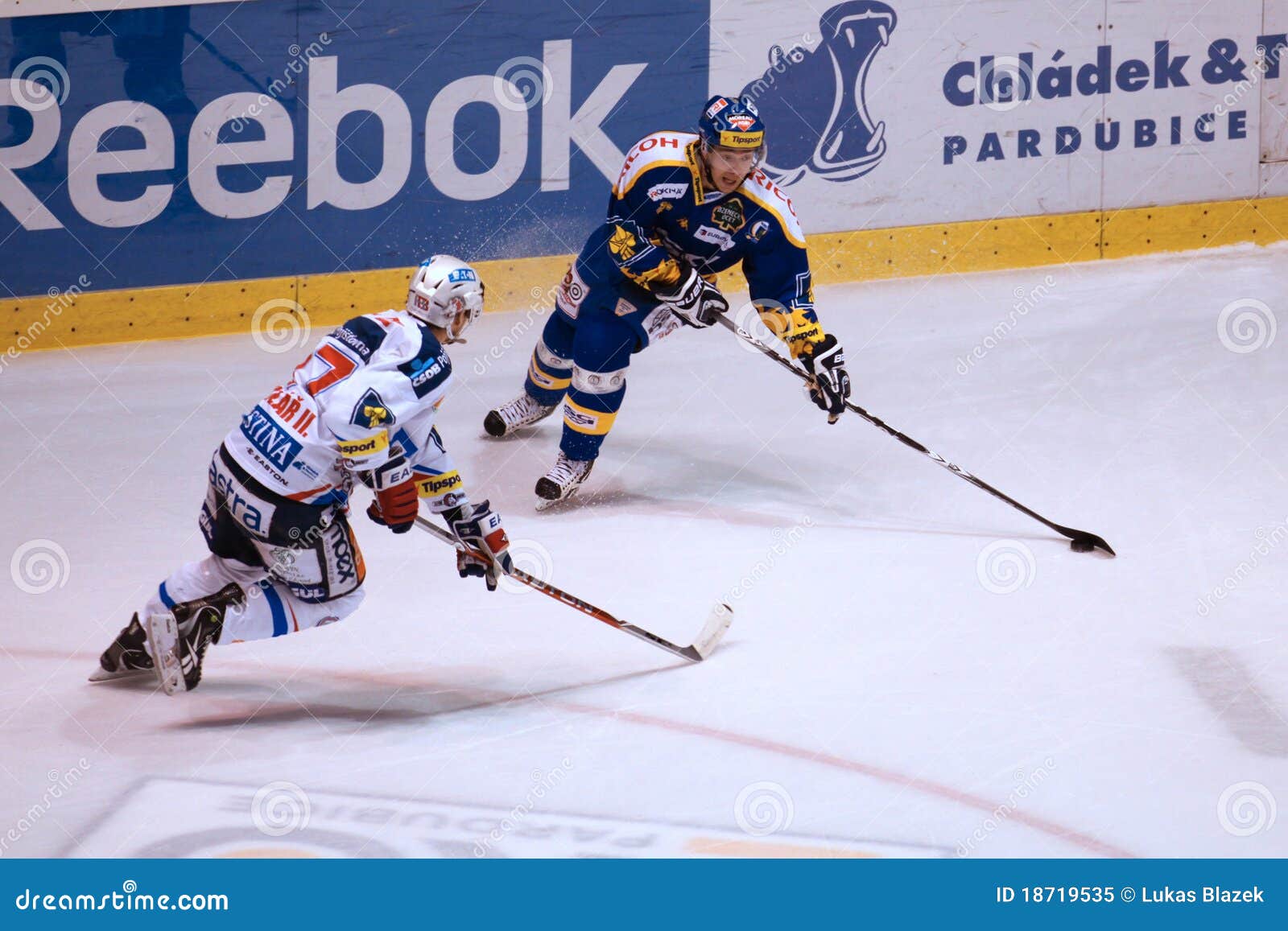 Ijshockey redactionele afbeelding. Image of liga, januari - 18719535