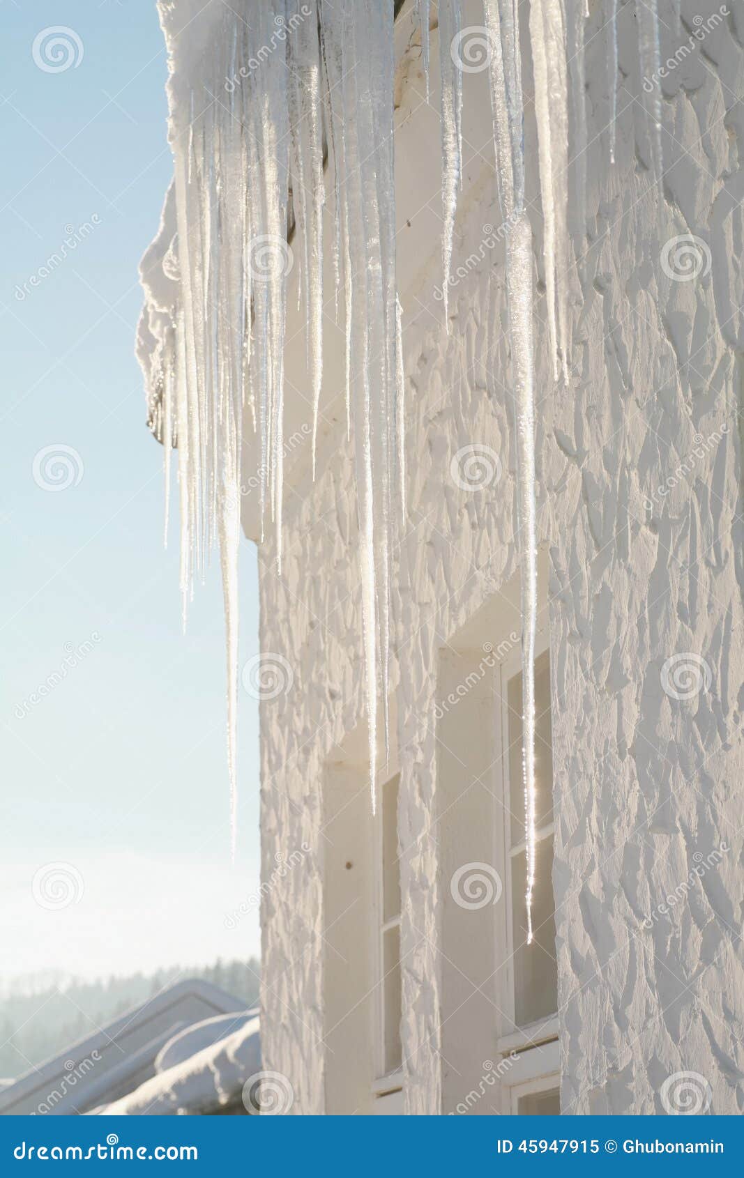 Ijskoud Ijs stock afbeelding. Image of koude, kubus, ijzig - 45947915