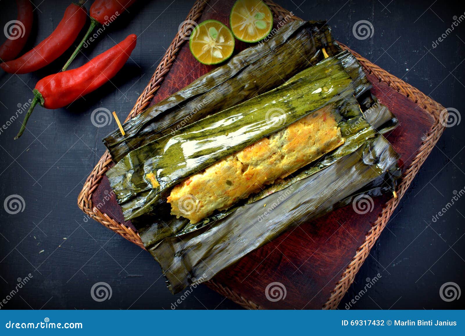 Ikan Pepes foto de archivo. Imagen de jengibre, caballa - 69317432