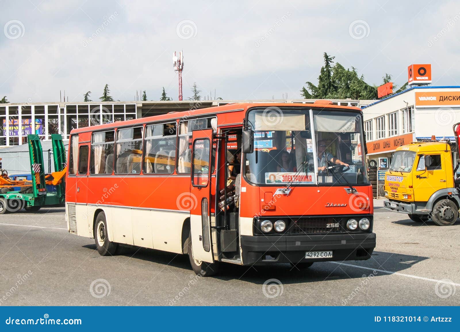 Ikarus 256 imagen de archivo editorial. Imagen de cielo - 118321014