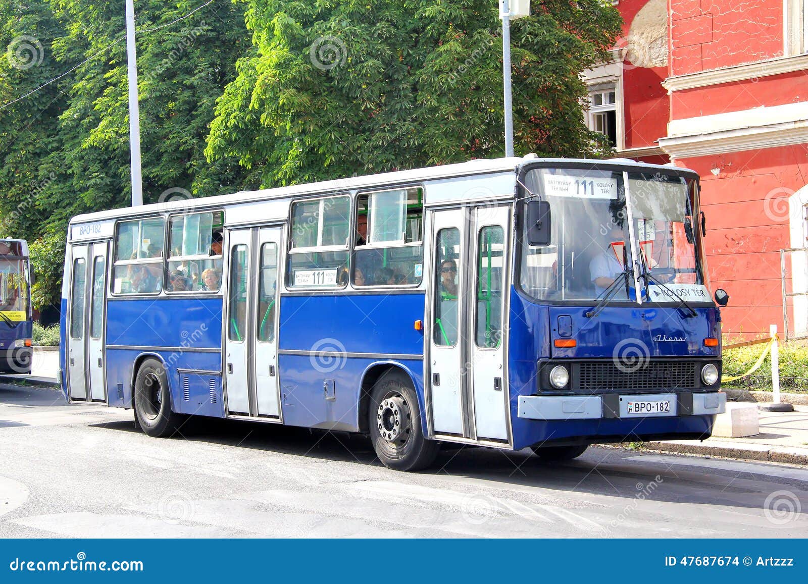Ikarus 260 46 imagen de archivo editorial. Imagen de ruta - 47687674